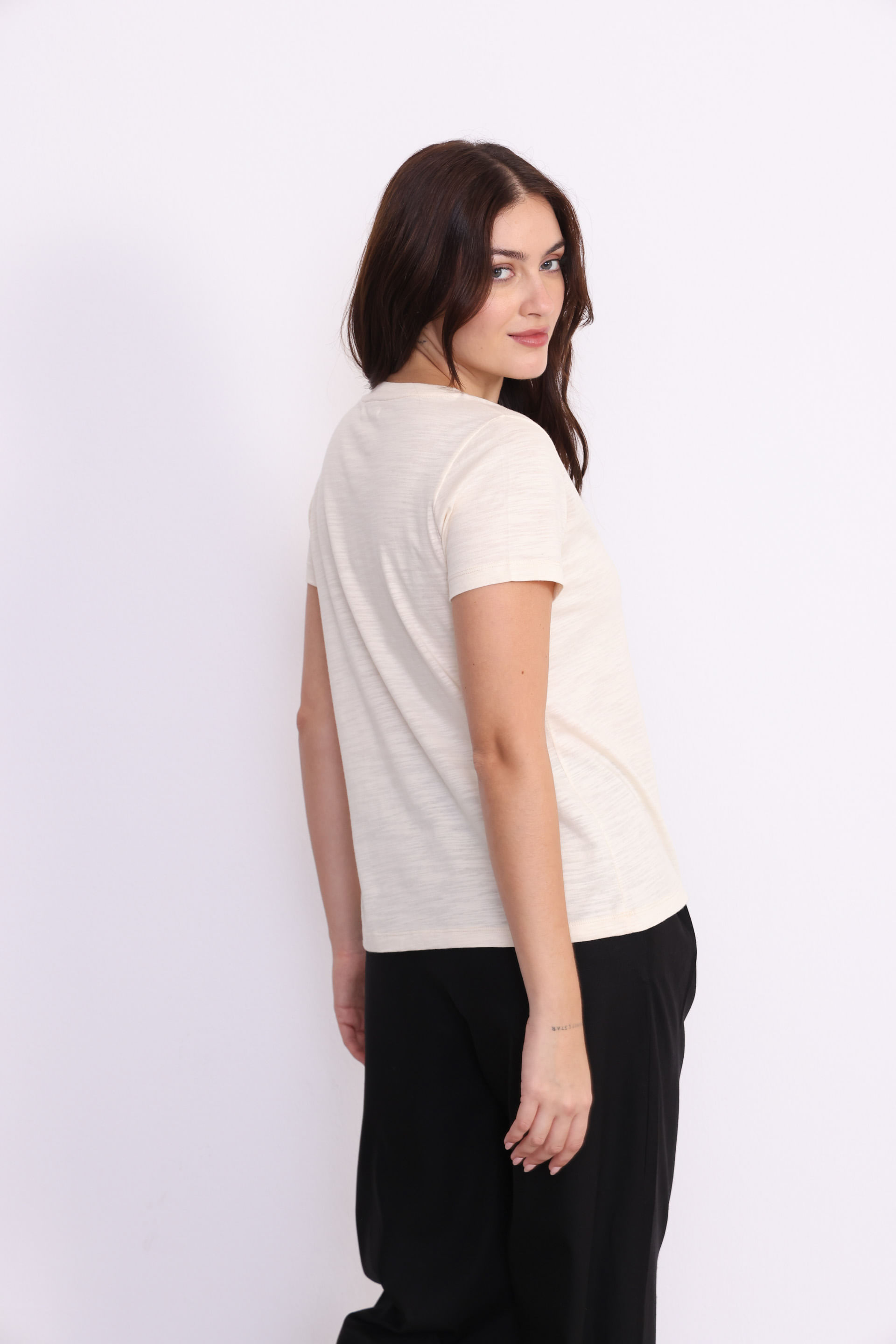 REMERA MARION MC ESCOTE V | VERANO 24 - Yagmour